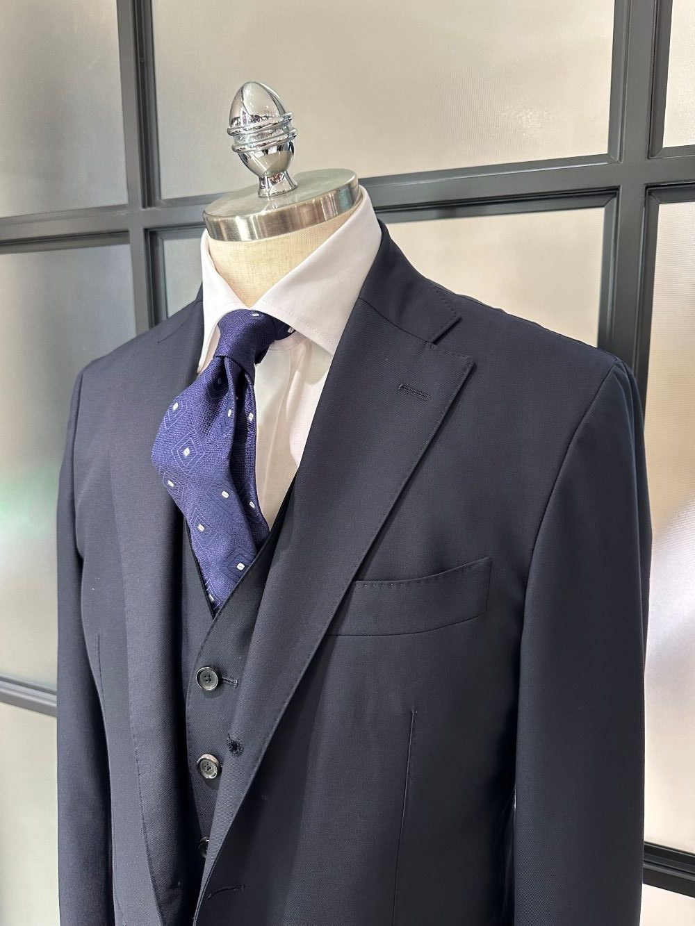 特別なスーツとは？｜銀座3rd店のスタッフブログ｜オーダースーツ・シャツの麻布テーラー｜azabu tailor